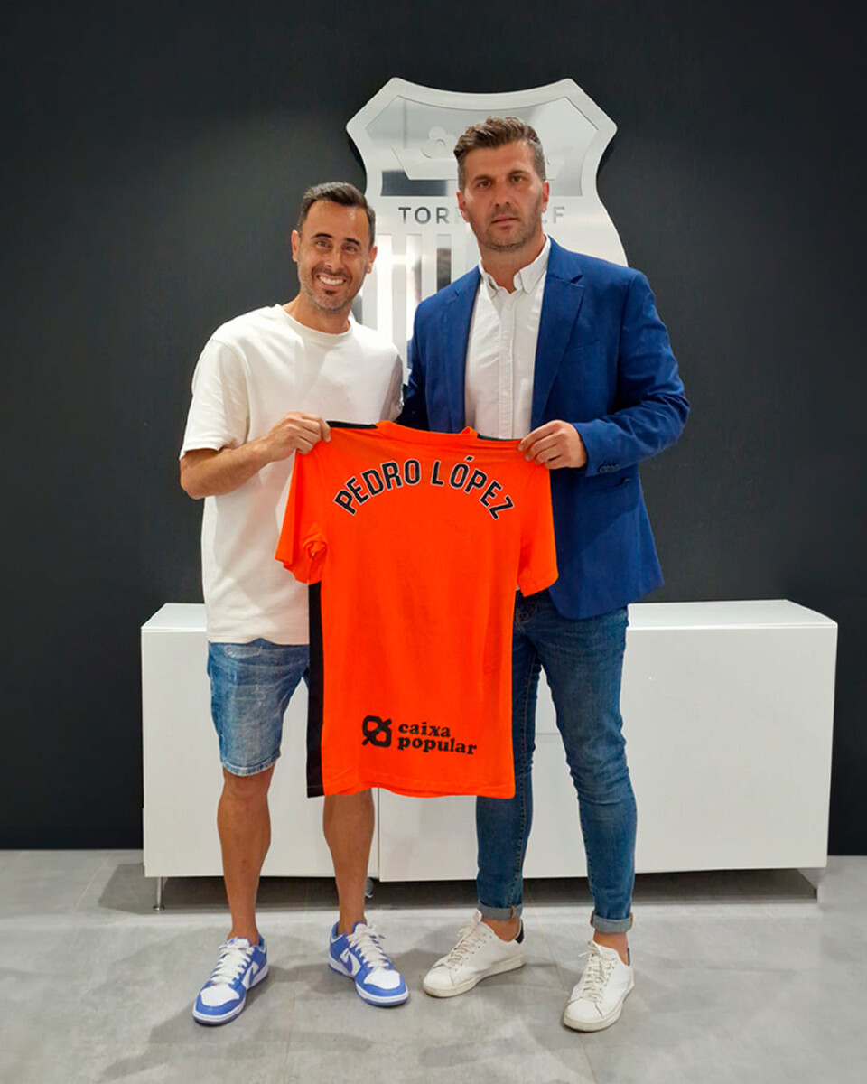 El exjugador del Levante UD, Pedro López, ficha por el Torrent CF como ...